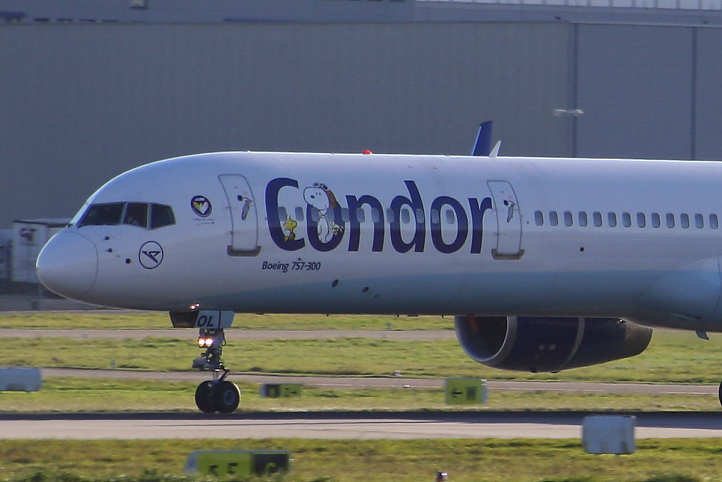 Condor Boeing 757-300 D-ABOL Stuttgart 10.10.10 - Flugzeug-bild.de