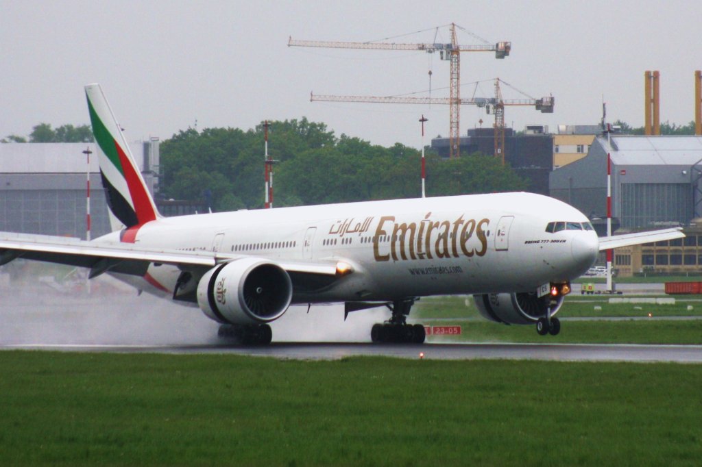 Emirates,A6-ECS,(c/n38980),Boeing 777-31H(ER),26.05.2013,HAM-EDDH ...