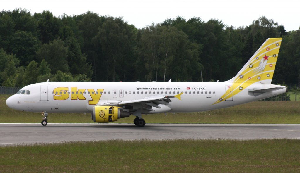German Sky Airlines,TC-SKK,(c/n148),Airbus A320-211,08.06.2012,HAM-EDDH ...