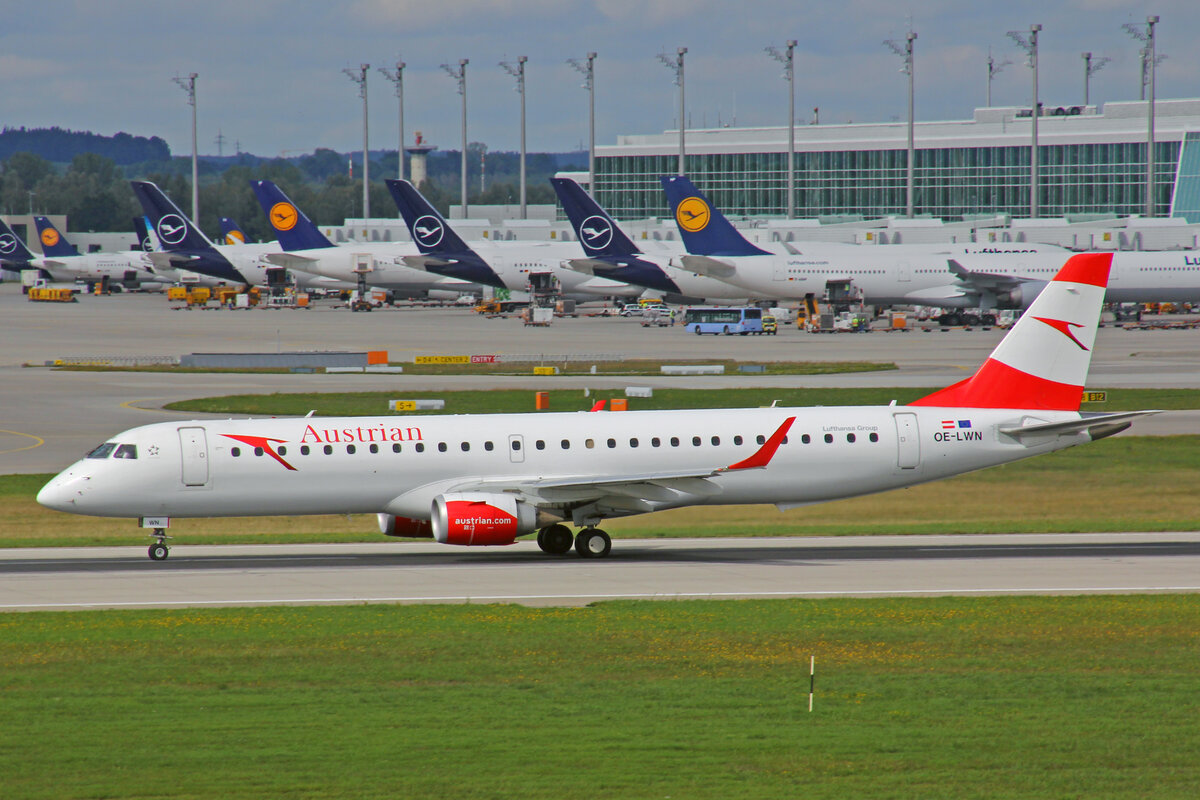 Austrian Airlines, OE-LWN, Embraer Emb-195LR, msn: 19000553, 11 ...