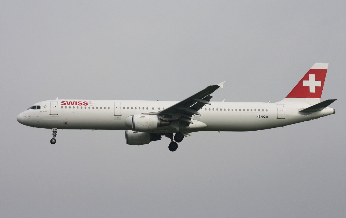 Swiss,HB-IOM,(c/n4534),Airbus A321-212,28.06.2014,HAM-EDDH,Hamburg ...