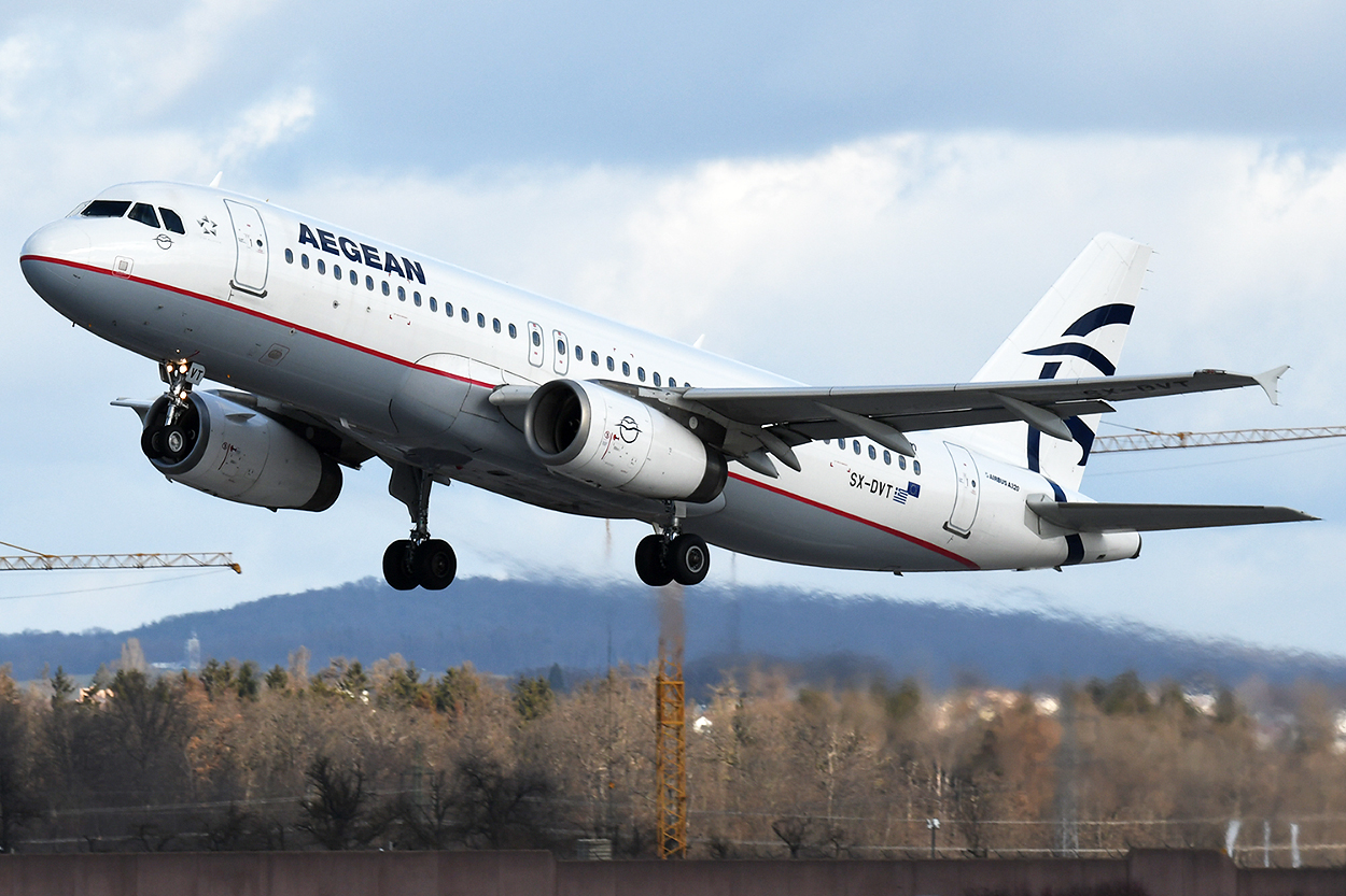 SX-DVT Airbus A320-232 05.02.2022 - Flugzeug-bild.de